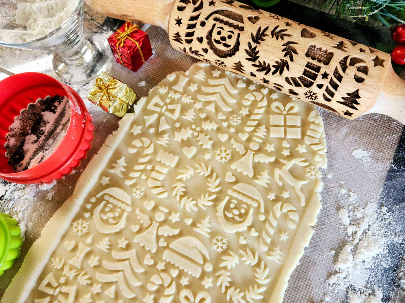 Christmas Large Designs Embossed Rolling Pin – Impress! Bakeware