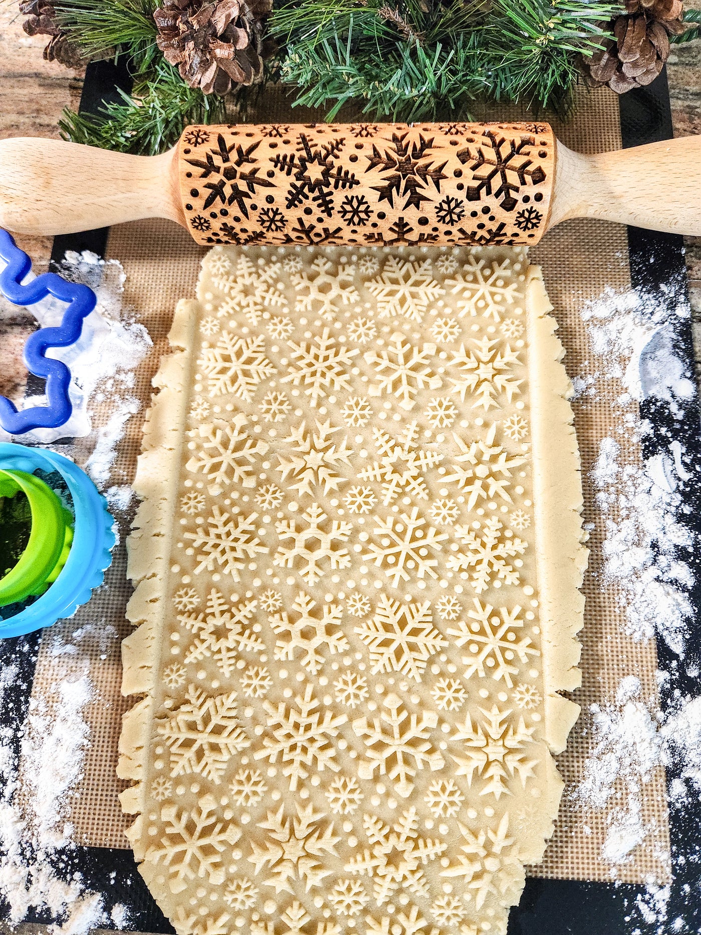 Snowflakes Large Fancy Designs Embossed Rolling Pin – Impress! Bakeware