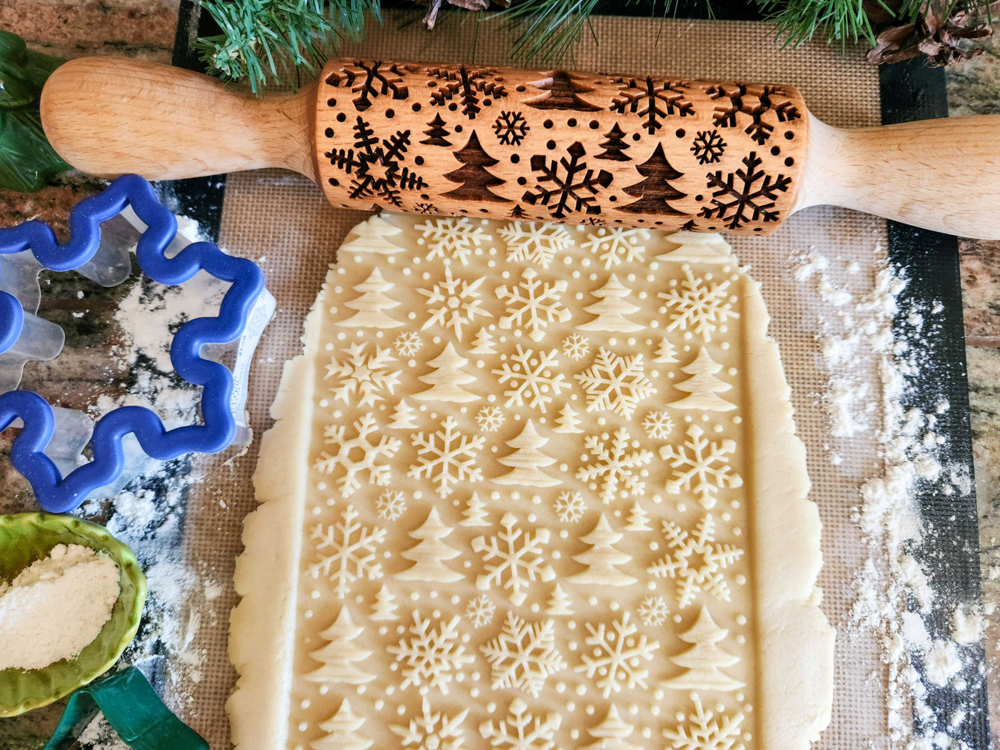 Snowflakes & Woodland Pine Trees Embossed Rolling Pin – Impress! Bakeware