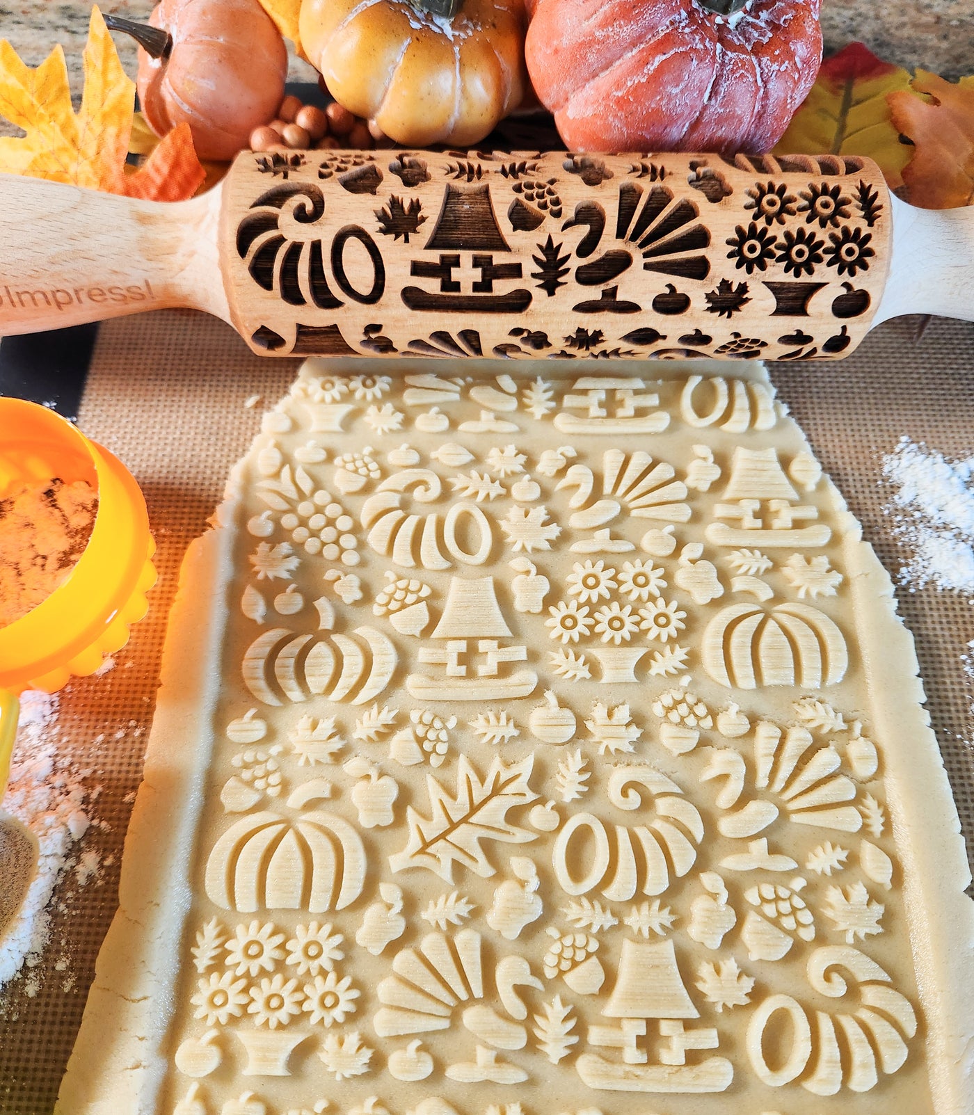 Thanksgiving Large Designs Embossed Rolling Pin – Impress! Bakeware